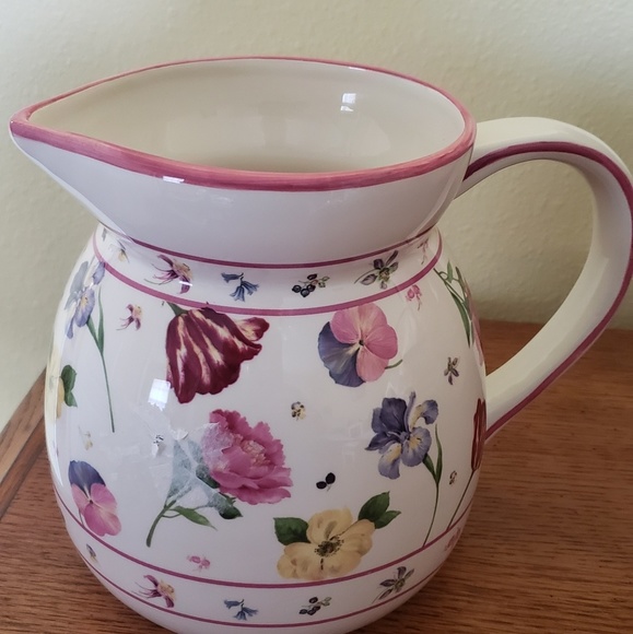 Kitchen | Harry And David Pitcher | Poshmark
